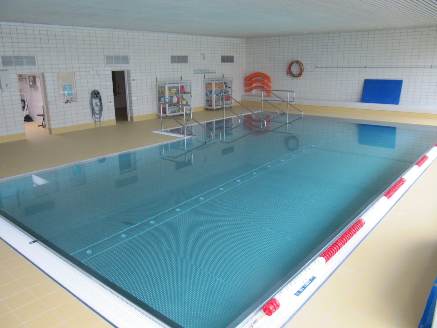 Gemeinde Eberdingen - Hallenbad Nussdorf